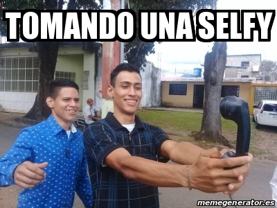Tomando Con Memes