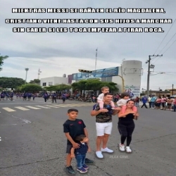 Meme Personalizado - MIENTRAS MESSI SE BAÃ‘A EN EL RÃ O MAGDALENA ...